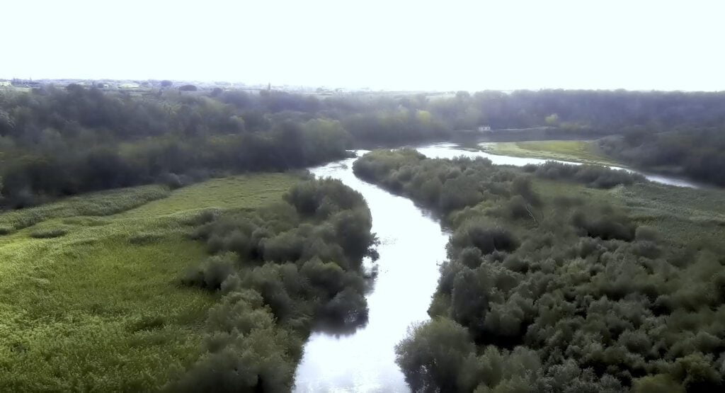 Il Fiume Sele: uno Splendido Fiorire di Storia e Natura alle Pendici ...